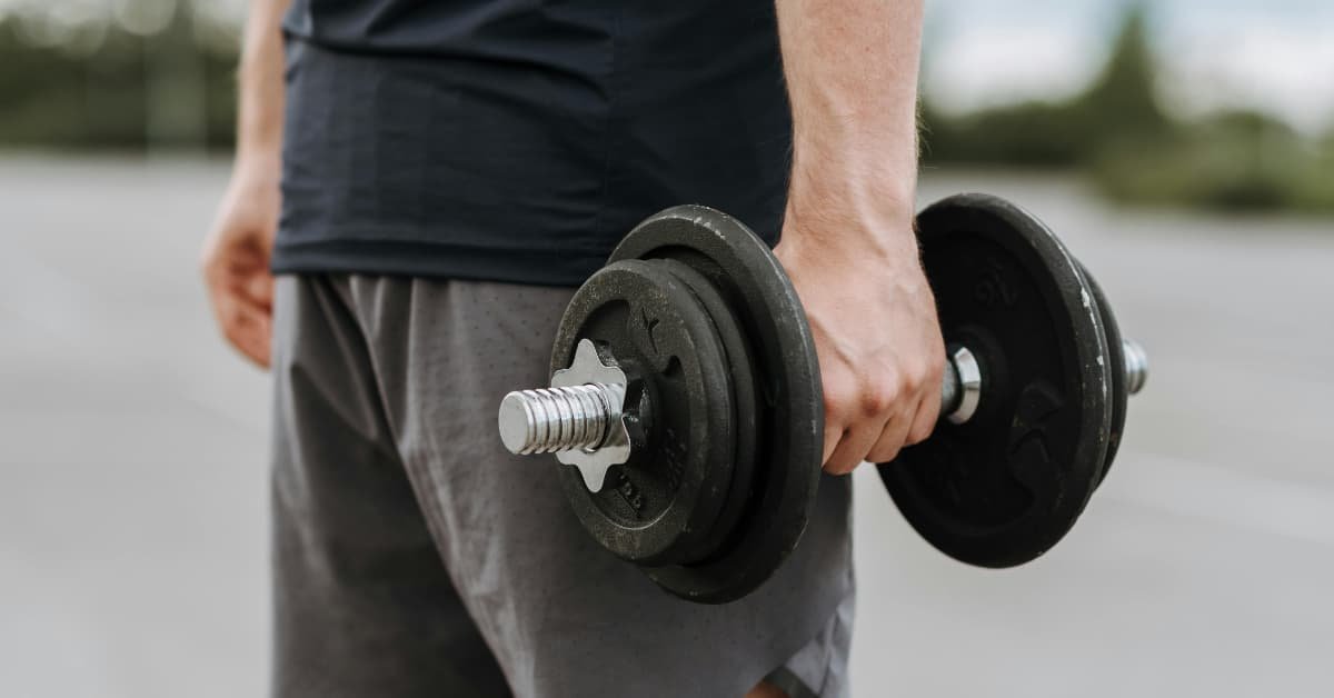Master The Hammer Curl: Target Muscles, 5 Essential Benefits, And Pro ...